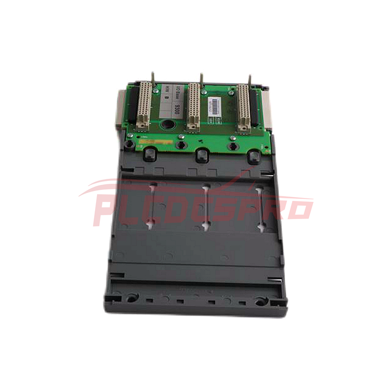 Placa posterior de E/S ICS Triplex T9300 1 año de garantía